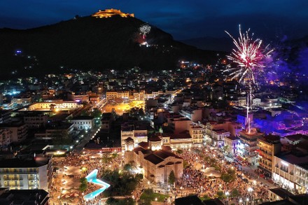 250 Aerial fireworks Stock Pictures, Editorial Images and Stock Photos ...