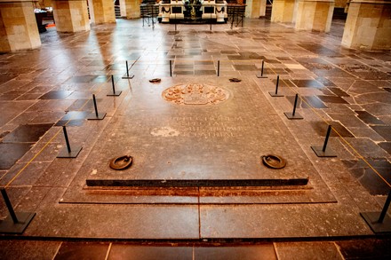 Entrance Royal Crypt Grave William Orange Editorial Stock Photo - Stock ...