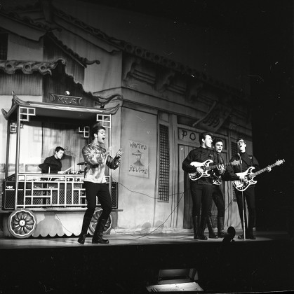 Cliff Richard and The Shadows in Aladdin And His Wonderful Lamp ...