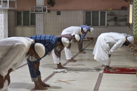 Muslims Offer Prayers On Last Friday Of Ramzan, Noida, Uttar Pradesh ...