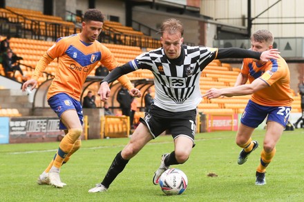 Mansfield Town Goalkeeper Jamie Pardington 30 Editorial Stock Photo ...