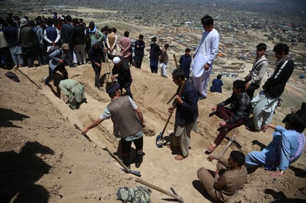 People Dig Graves Victims Car Bomb Editorial Stock Photo - Stock Image ...