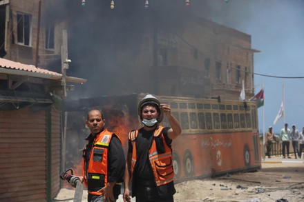 Palestinian Firefighter Rushes Extinguish Burning Shack Editorial Stock ...
