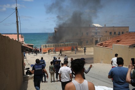 Palestinians Gather Around Extinguish Burning Shack Editorial Stock ...