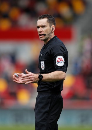 Referee Jarred Gillett Brentford Community Stadium Editorial Stock ...