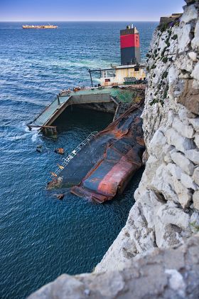 Shipwreck Freda Ship Wreckage Crashed Ship Editorial Stock Photo ...