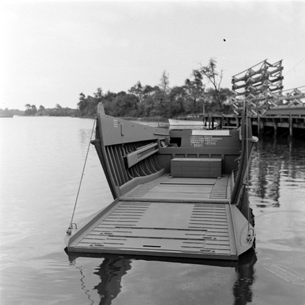 __COUNT__ imágenes de Higgins boat, USA - Imágenes de stock, imágenes ...