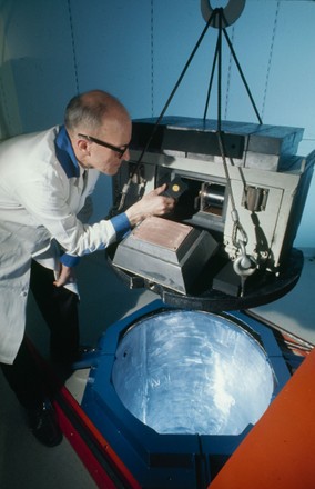 Lunar Scientists Working Inside Laboratory 1969 Editorial Stock Photo ...