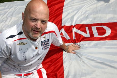 Steve Wright, England's Biggest Football Fan, Watford, Britain Stock ...
