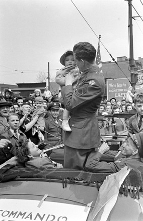 People Welcoming Sergeant Charles Kelly During Editorial Stock Photo ...