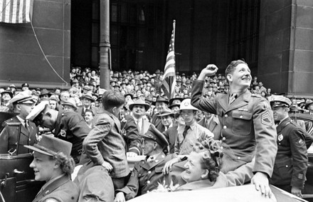 8 Sergeant charles kelly Stock Pictures, Editorial Images and Stock ...