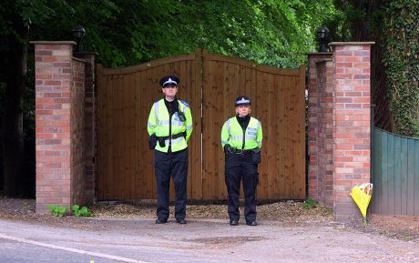 __COUNT__ Floral tributes at the home of Stuart Cable in Llwydcoed near ...