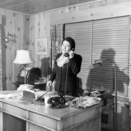 1 Famous columnist louella parsons Stock Pictures, Editorial Images and ...