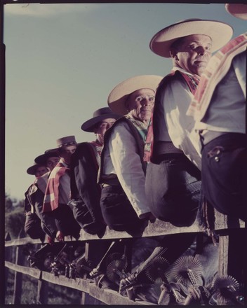 250 1950s cowboys Stock Pictures, Editorial Images and Stock Photos ...