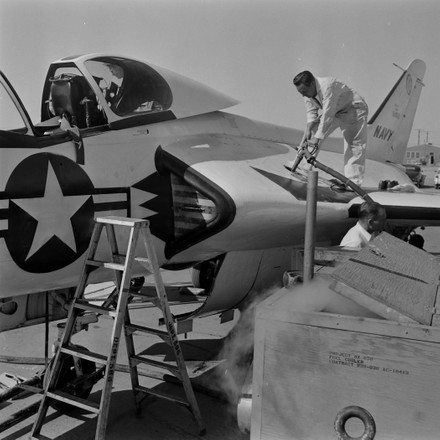 17 Douglas f4d skyray aircraft Stock Pictures, Editorial Images and ...