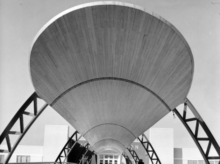 Models Communications Building During New York Editorial Stock Photo ...