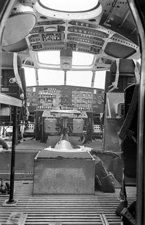 7 Consolidated r2y Stock Pictures, Editorial Images and Stock Photos ...