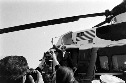 President Richard Nixon Waving Door Helicopter Editorial Stock Photo ...