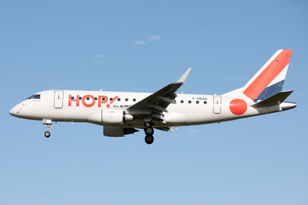 Air France Hop Embraer E190 Paris Editorial Stock Photo - Stock Image ...
