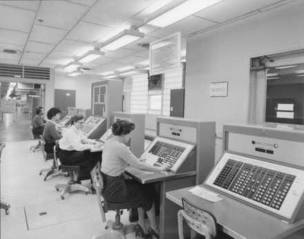 250 1950s computer Stock Pictures, Editorial Images and Stock Photos ...