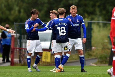 13 Oldham's danny rowe Stock Pictures, Editorial Images and Stock ...