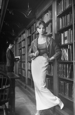 500 1959 fashions Stock Pictures, Editorial Images and Stock Photos ...