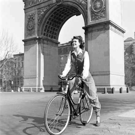 17 Slacks central park Stock Pictures, Editorial Images and Stock ...