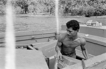 Man Carrying Cases Samoan Island Samoa Editorial Stock Photo - Stock ...