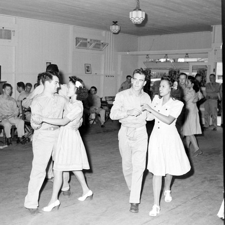 73 Wwii ww2 dancing Stock Pictures, Editorial Images and Stock Photos ...