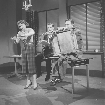 13 Bob elliott comedian Stock Pictures, Editorial Images and Stock ...