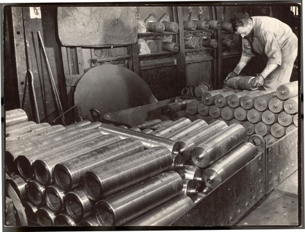 9 Munitions shell manufacturing Stock Pictures, Editorial Images and ...