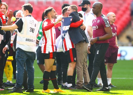 Brentford Owner Matthew Benham Lifted They Editorial Stock Photo ...