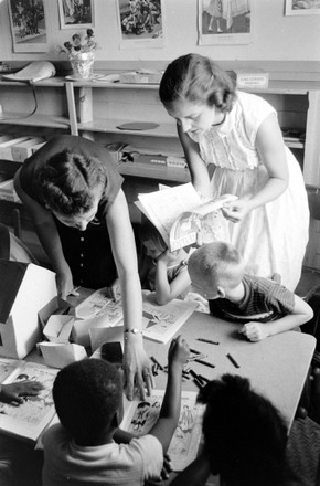 Women Teaching Children Classroom Fort Riley Editorial Stock Photo ...