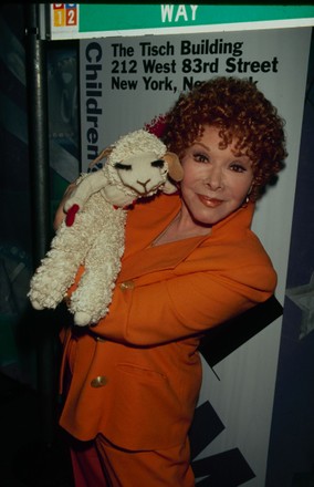 250 Shari lewis Stock Pictures, Editorial Images and Stock Photos ...