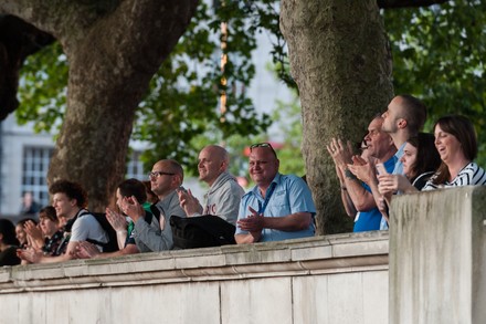 Applause For Coronavirus Frontline Workers In London, United Kingdom ...