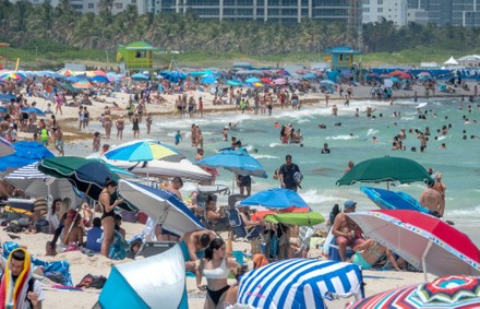 Memorial day weekend in Florida, Miami Beach, USA - 31 May 2021 Stock ...