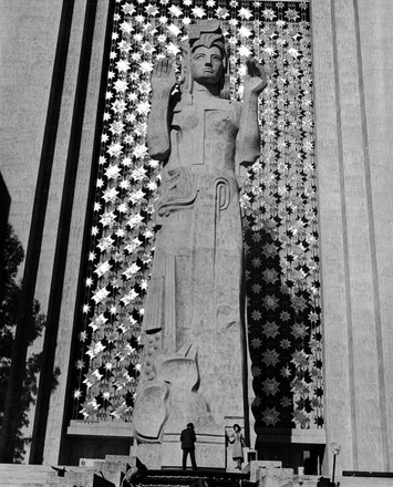 Towering 80ft Statue Pacifica By San Editorial Stock Photo - Stock ...