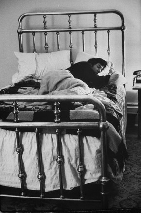 Actor Dustin Hoffman Sleeping Brass Bed Editorial Stock Photo - Stock ...