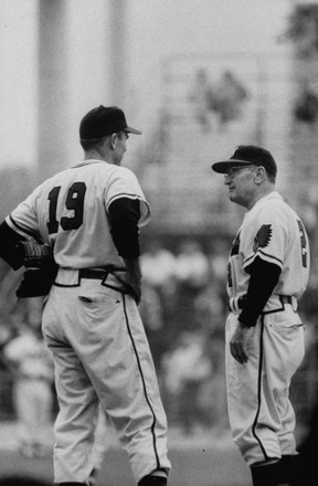 Milwaukee Braves Manager Fred Haney Signalling Editorial Stock Photo ...