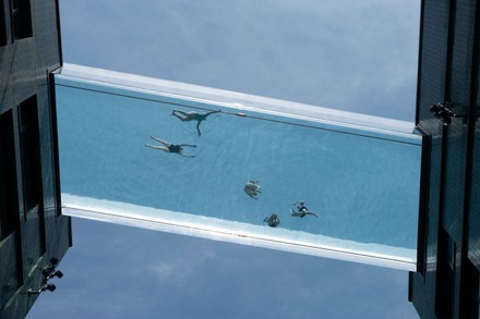 Sky Pool, first floating Swimming Pool, London, UK - 02 Jun 2021 Stock ...