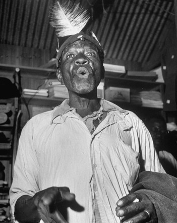 April 1950 Praisemonge Bamangwato Tribe Chanting Editorial Stock Photo ...