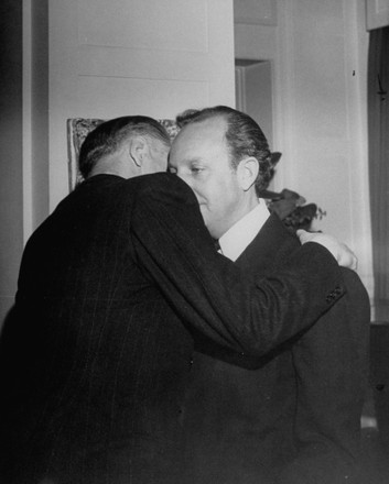 Charles Luckman R Receiving French Foreign Editorial Stock Photo ...