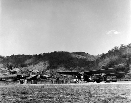 12 Commandos load Stock Pictures, Editorial Images and Stock Photos ...