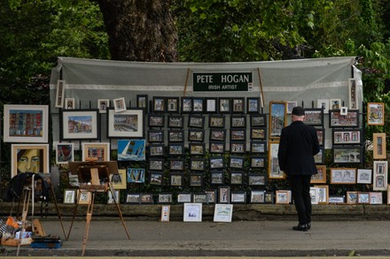 Merrion Square Park Openair Art Gallery Editorial Stock Photo - Stock ...