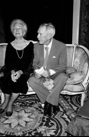 __COUNT__ Burgess Meredith and Helen Hayes Stock Pictures, Editorial Images and Stock Photos ...