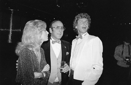 __COUNT__ Barry Manilow and Morgan Fairchild Stock Pictures, Editorial ...