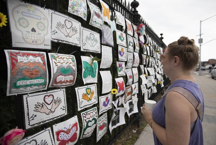 Woman Looks Memorial Installation Those Who Editorial Stock Photo ...