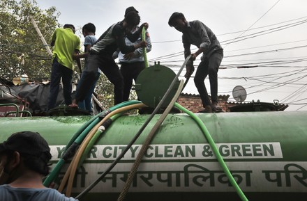 Indian People Fill Canisters Containers Water Editorial Stock Photo ...