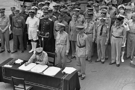 100 Chester w. nimitz Stock Pictures, Editorial Images and Stock Photos ...