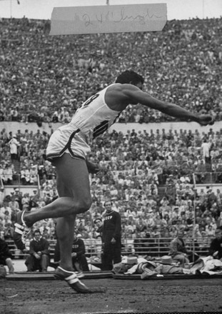 Milton Campbell Us Throwing Javelin Finishing Editorial Stock Photo ...